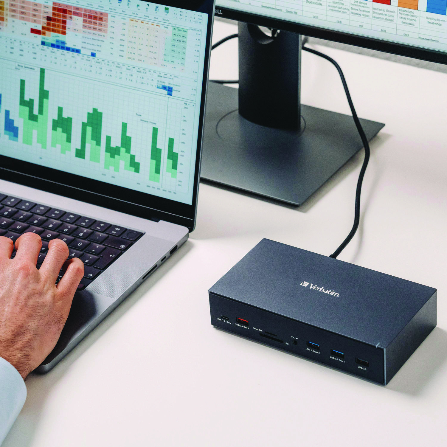 Verbatim USB-C Pro Docking Station 17-in-1, Audio/DisplayPort/HDMI ...